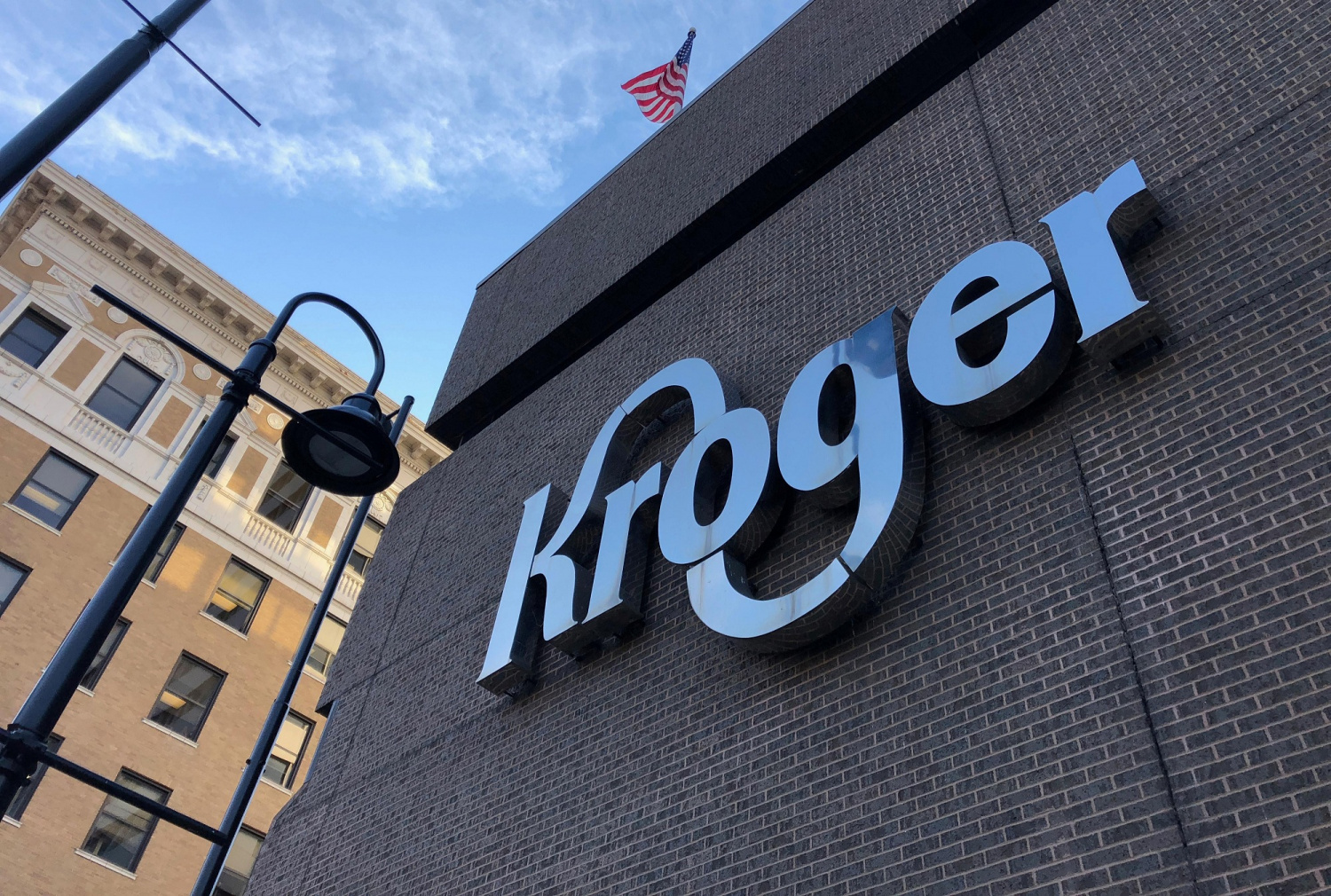 Kroger Sues FTC Over $25B Albertsons Merger, Challenges In-House Review ...