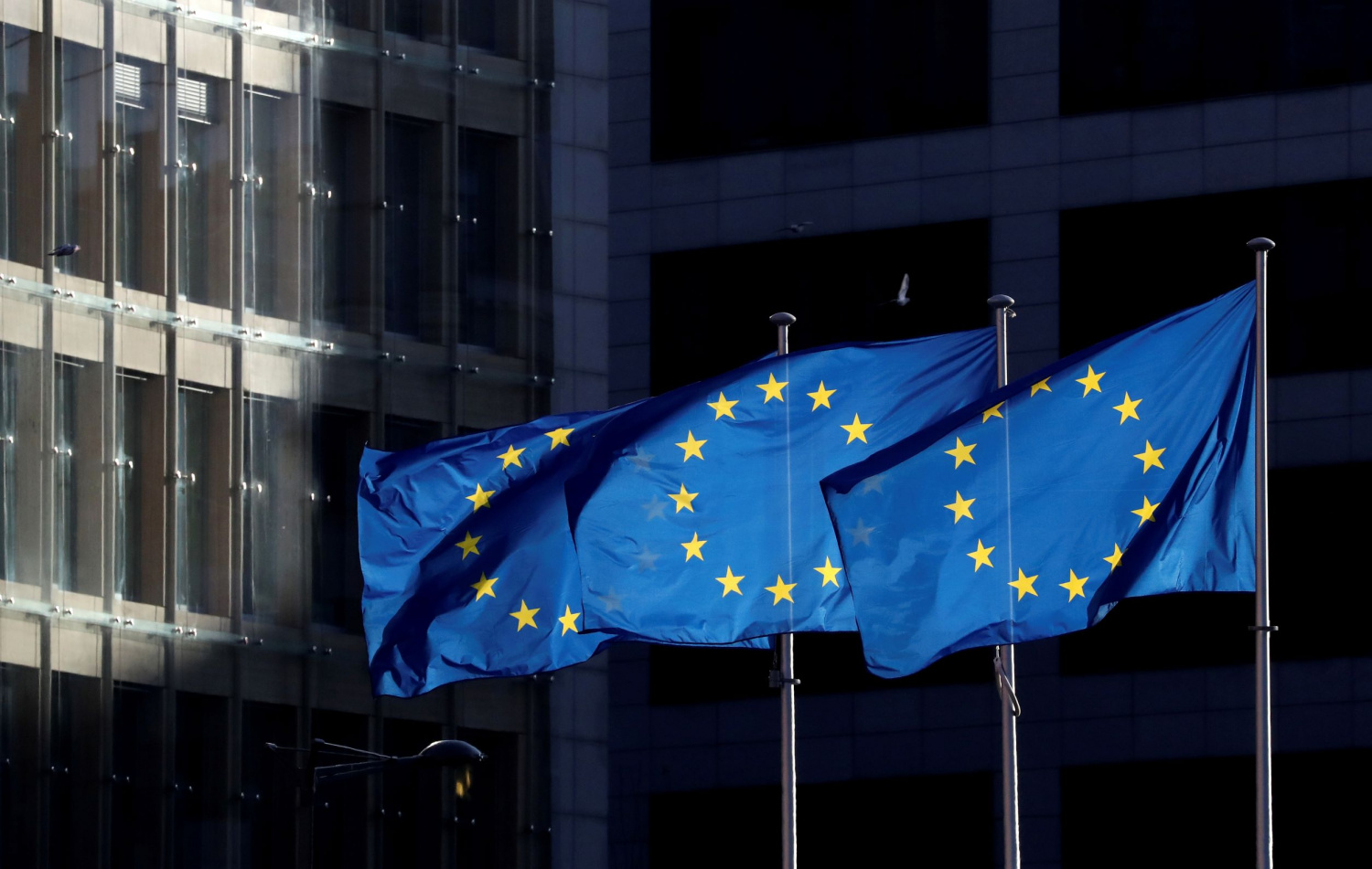 EU Warns 30% Trump Tariff Threatens $2 Trillion Trans-Atlantic Trade ...