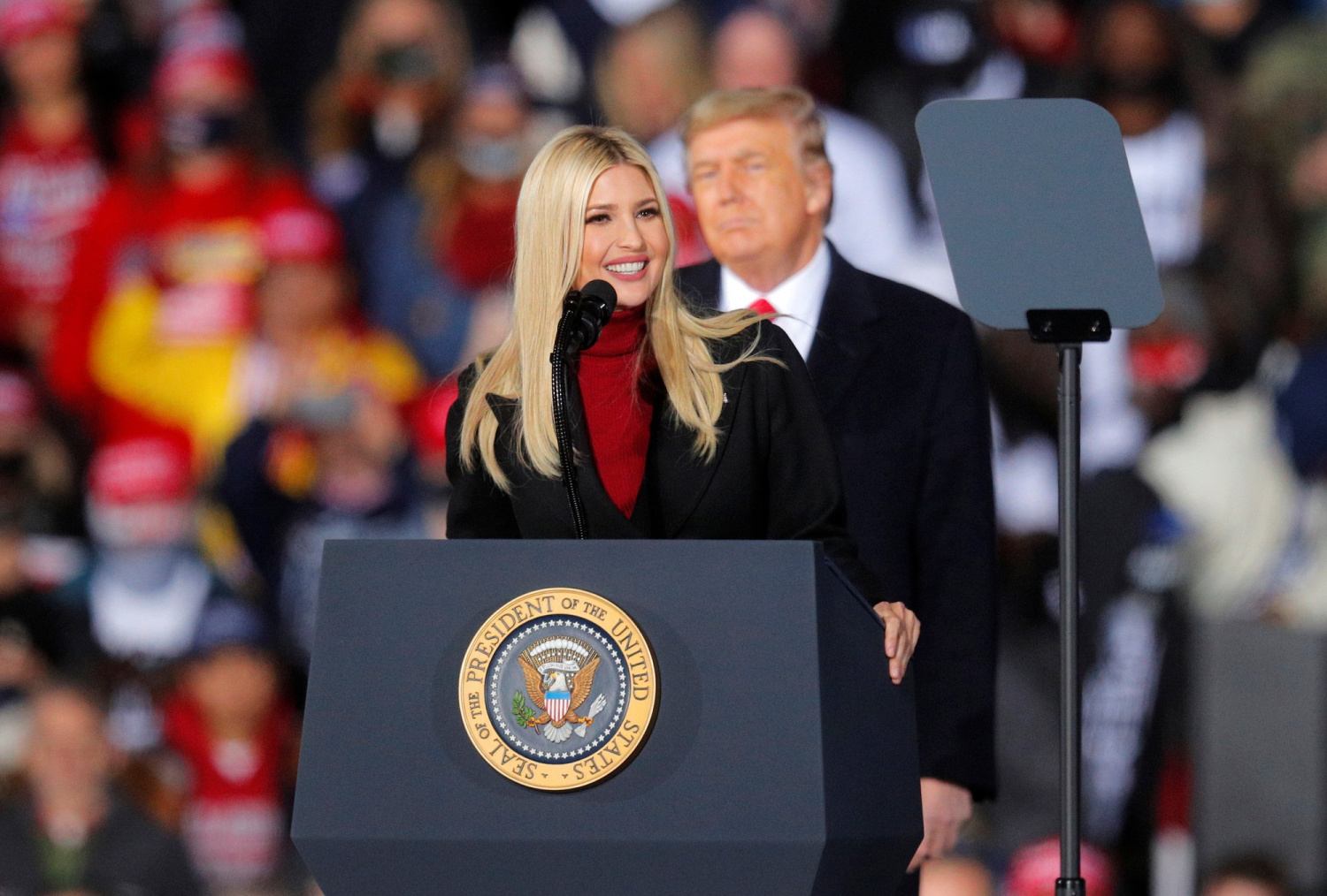 Ivanka Trump Says She Walked Away From ‘$800 Million’ Business for ...