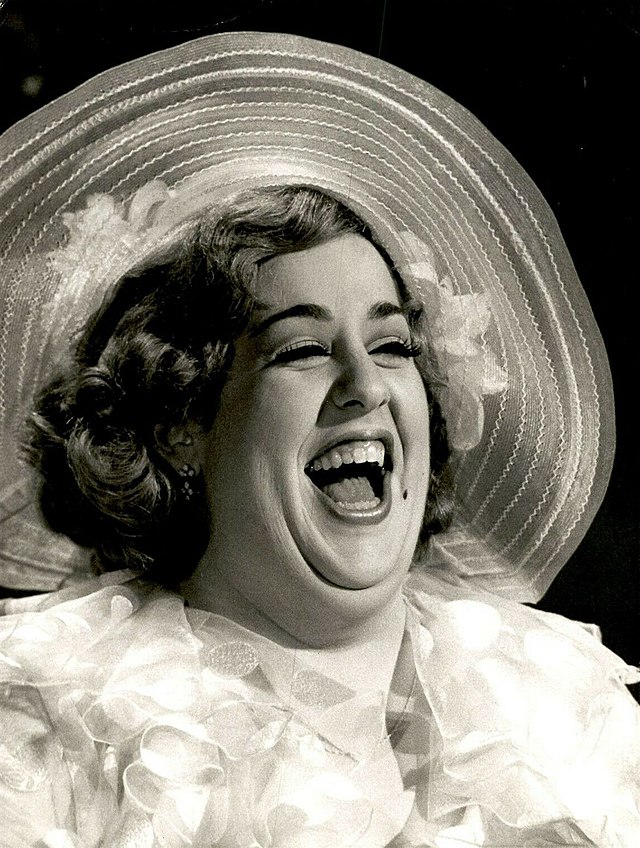 Mama Cass Elliots Daughter Clarifies Singers Cause Of Death Debunks Sandwich Myth