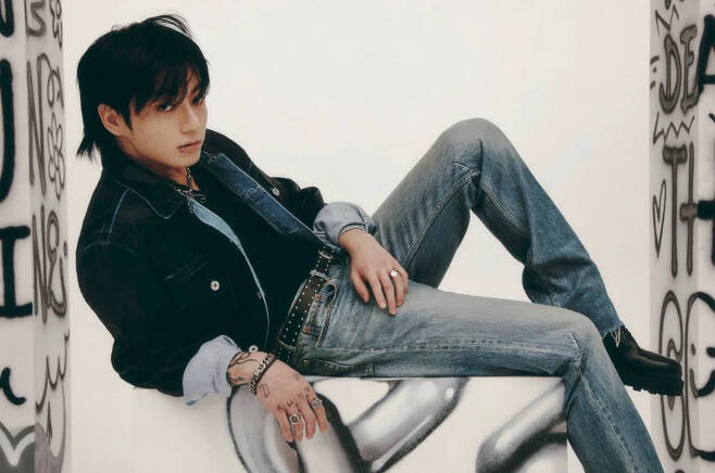 BTS Jungkook's 'GOLDEN' & 'Seven' Win Double Main Awards at the Golden ...