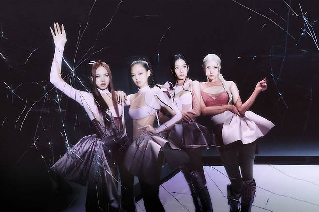 BLACKPINK Faces Viral Backlash as Singapore Crowd Draws Criticism for ...