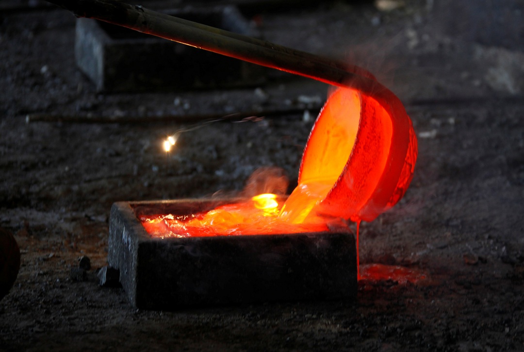 China’s Rare Earth Export Curbs Shut European Auto Plants, Threaten ...